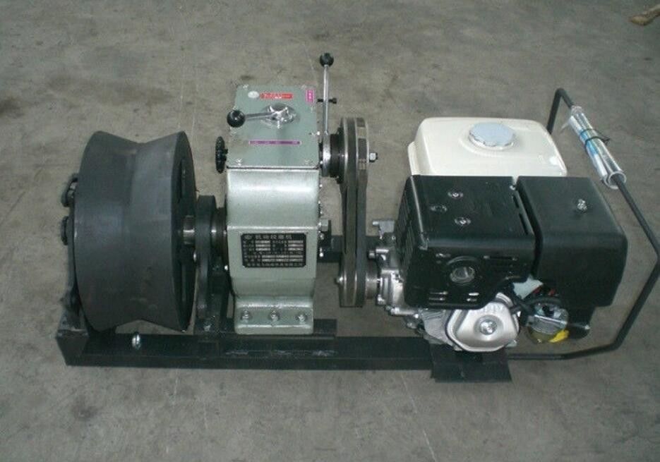 Small Petrol Engine Cable Winch Pulling Machine Gas Powered 5 Ton Honda ...