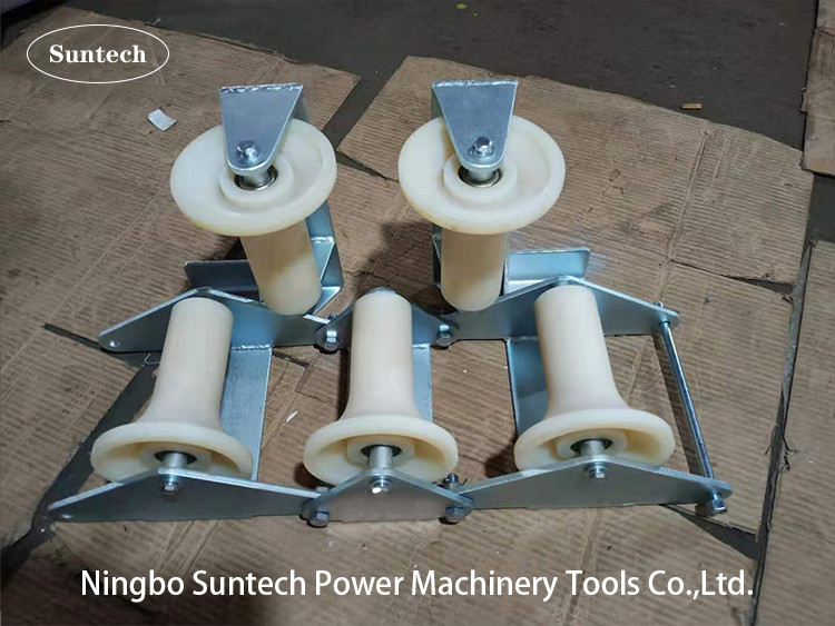 10 KN Corner Cable Roller Three Sheave Corner Ground Roller Stringing Tools